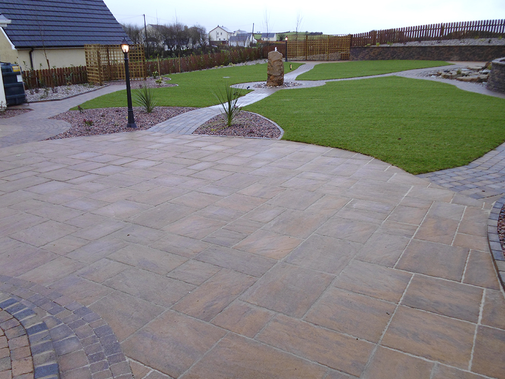 Paving & Decking - Limavady - County Londonderry - Roe Landscapes